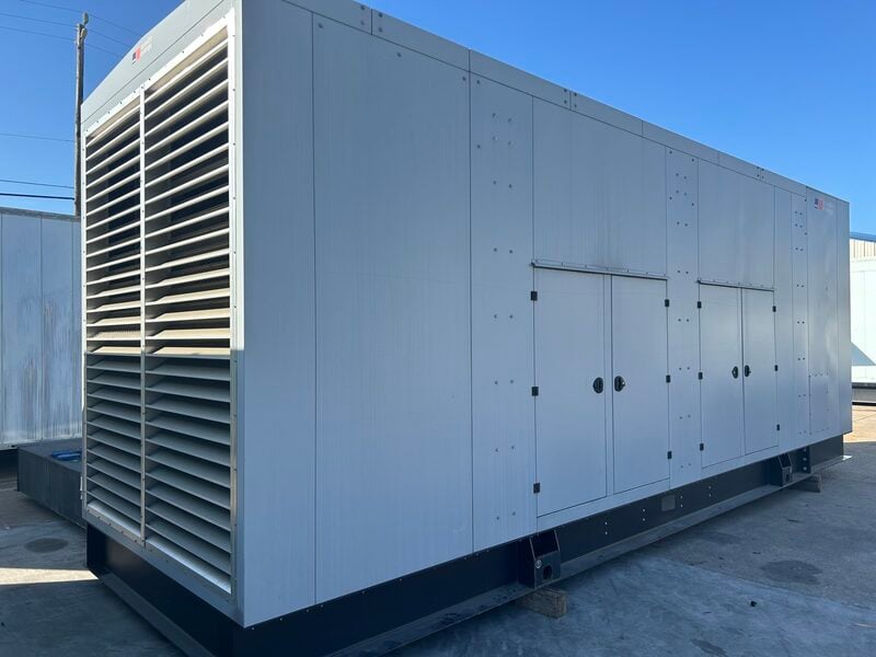 1000 KW MTU #DS1000, diesel generator set, 120/208 Volts, 500 hours ...