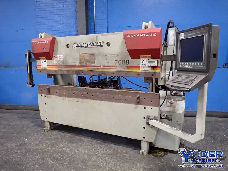 60 Ton, Accurpress, Advantage #7608, hydraulic press brake, 8' overall, 52" between housing, 8 ...