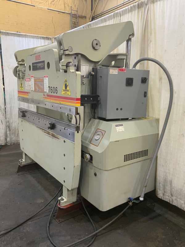 60 Ton, Accurpress #7608, hydraulic press brake, 8' overall, 78" between housing, 8" stroke, 10 ...