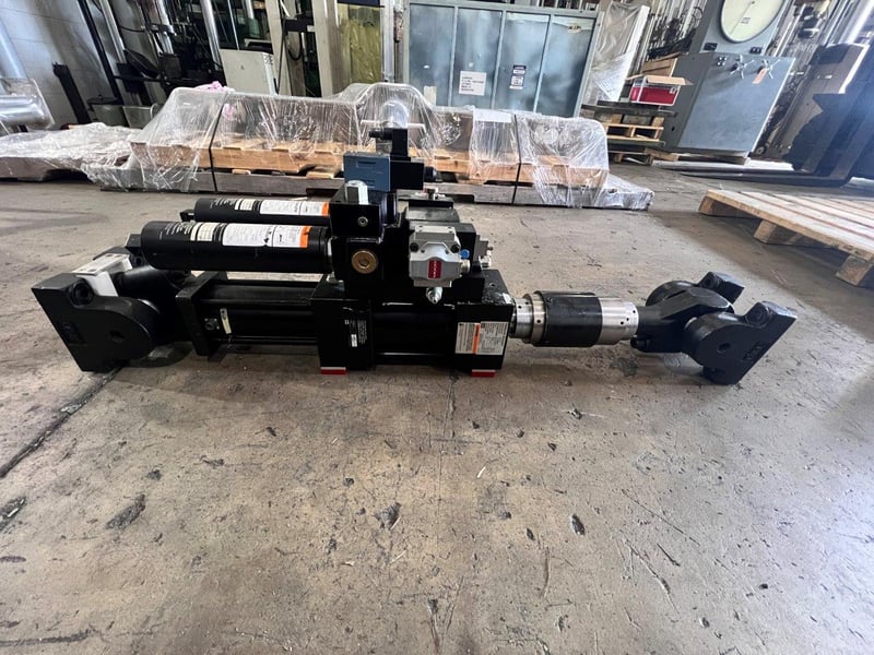 MTS #244.23, Hydraulic Actuator, 35KIP (160 kN), MTS Swivel Base and ...