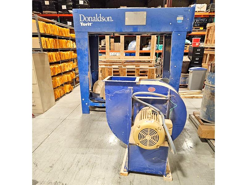4800 cfm Torit #360-IRD-15, dust collector, 8" WG, 15 HP, 192 sq.ft ...