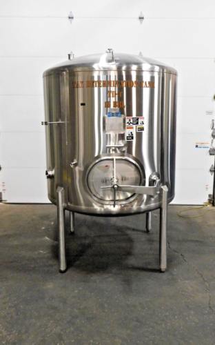 Walker 15 BBL 304 Stainless Steel tank, 15 barrel, 16" x20" manway, 3 ...