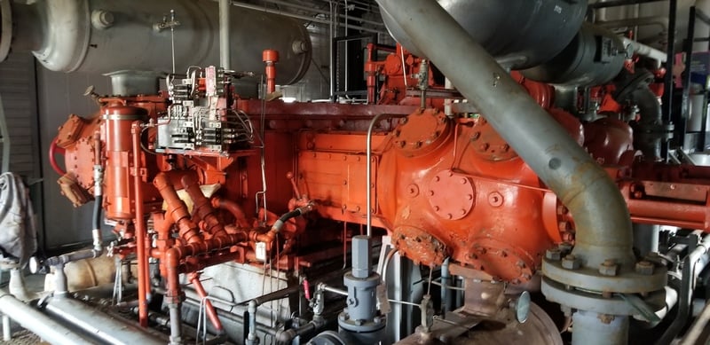 1200 HP Superior #270000, reciprocating compressor, 3-stage, White ...