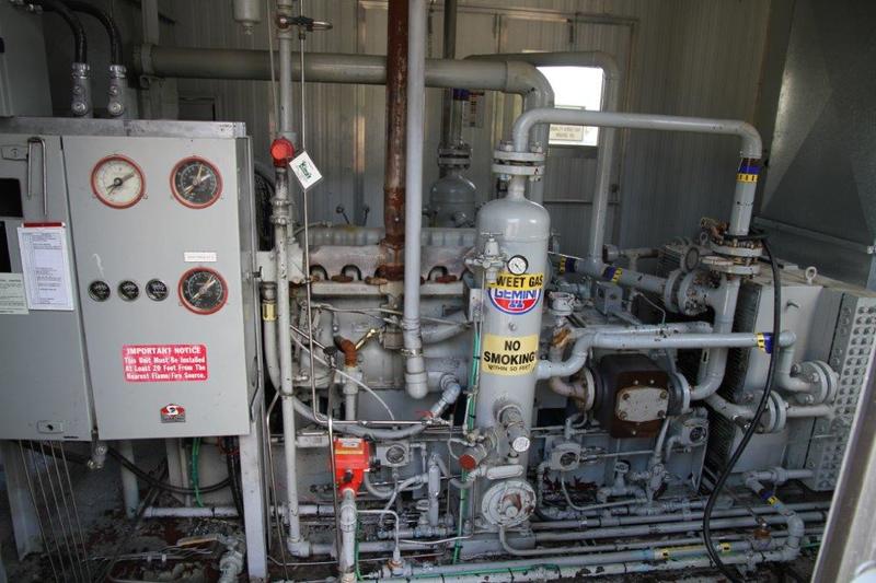 68 HP Arrow #330, reciprocating compressor, Gemini MPC NG engine, 1997 ...