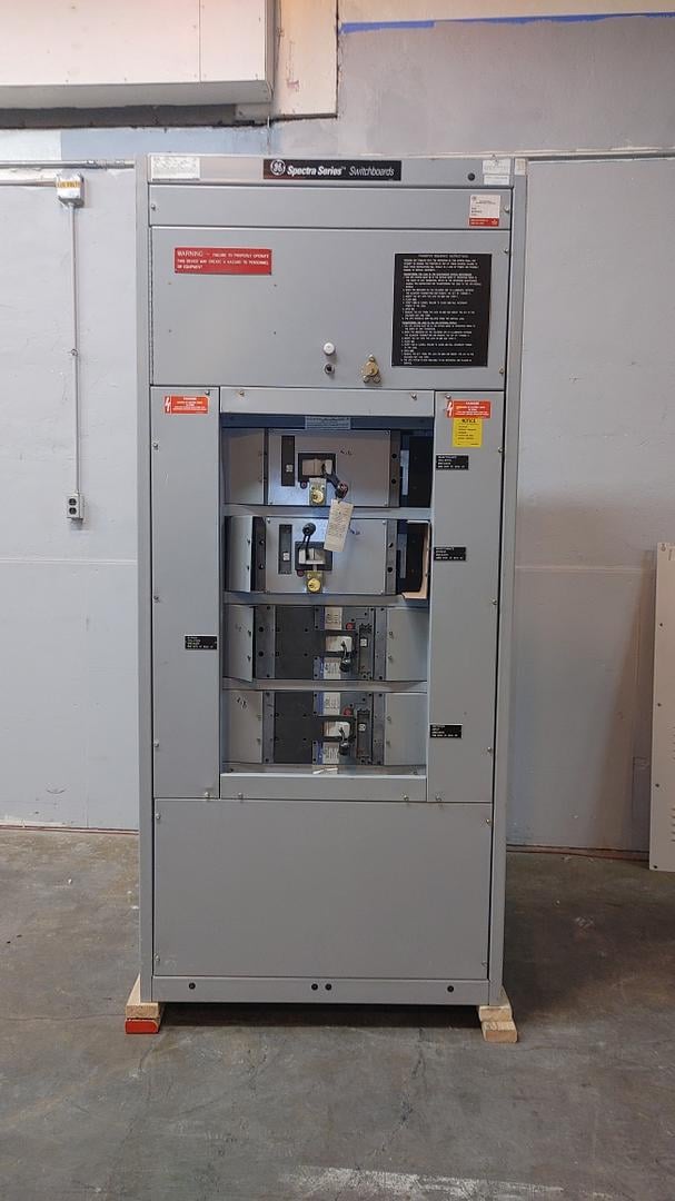 800 Amp. General Electric #Spectra-Series, Switchboard, 40" L x 25" W x ...