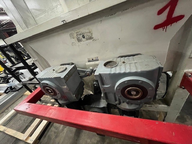 150 cu.ft. Bin Agitator, (2) mixing sugers, (1) discharge auger ...