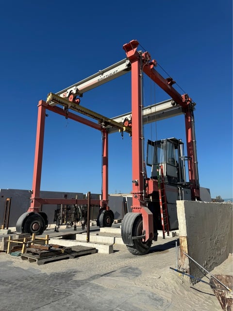 30 Ton, ShuttleLift #ISL-30, mobile gantry crane, rubber tire, Tier 4, (5 available) For Sale ...