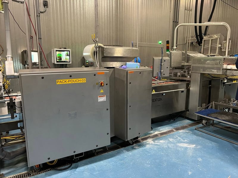 Hot Dog loader & Rapidpak RP-45 Thermoform machine, Drake #LS1400 ...