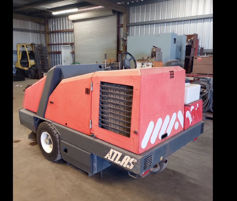 Atlas Powerboss #PB620LP, sweeper, 14" main broom diameter, 95 sq.ft ...