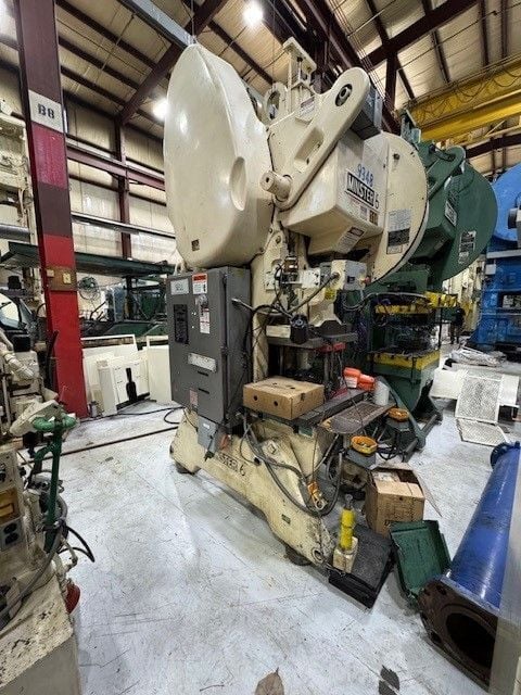 60 Ton, Minster #6-SS, geared 6" stroke, 14" Shut Height, 2.75" adj ...