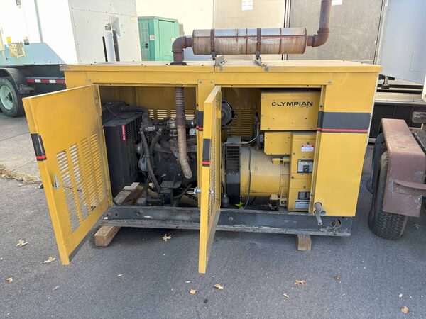 15 KW Olympian #97A06614-s, Natural gas generator set, 1 phase, 120/208 ...