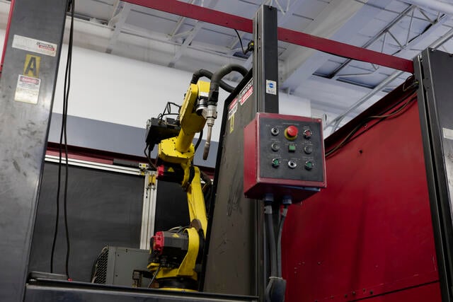 Fanuc, ArcMate-100IB, Welding Robotic Cell, R-J3iB controller for Sale ...