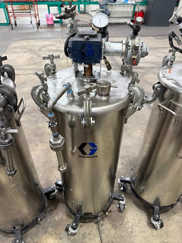15 Gallon Pressurized Paint Pots, Graco, with agitators for Sale ...