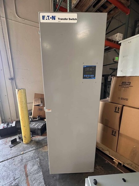 800 Amp. Eaton ATC3C5X30800XRU, automatic transfer switch, 480 Volts ...
