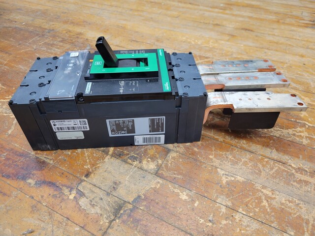 400 Amps, Square D, LGP36400U31XLC, Feed-Thru Circuit Breaker, 600VAC ...