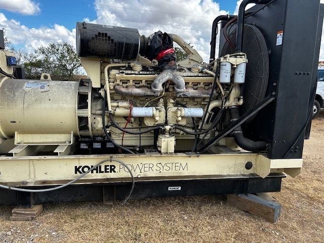 750 KW Kohler #750ROZD, diesel generator set, 480 Volts, 3-phase, 727 ...
