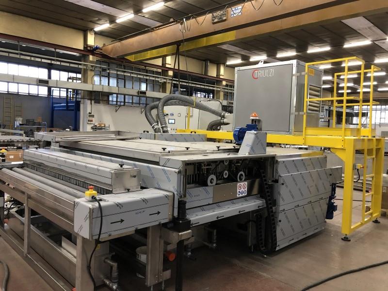 Triulzi #LE.2200, Horizontal Glass Washing & Drying Machine, 102" max ...