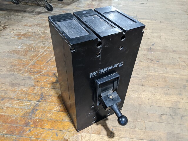 1000 Amps, Westinghouse, PB2500F, Circuit Breaker, 3 Pole 600 VAC ...