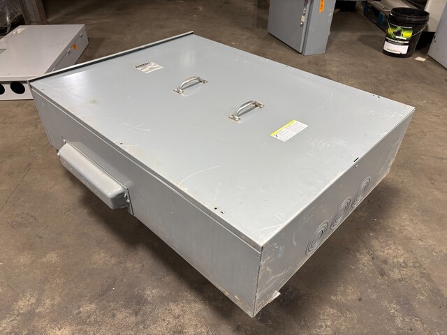 Square D #EZM31200TBU EZ Meter Pak Terminal Box Unit 1200A 208Y/120V ...