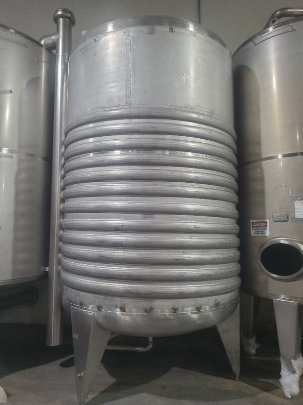 3000 gallon Edel, jacketed Stainless Steel tank, dish top/bottom, 7 ...