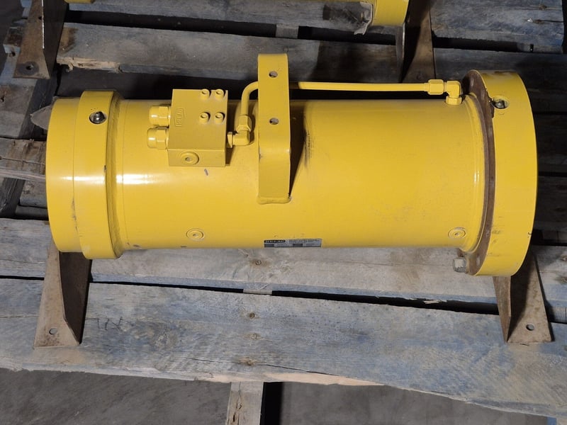 Helac #L30-65-S-RF-360-S1-C-H, helicl hydraulic rotary actuator, 3000 ...