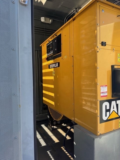 1000 KW Caterpillar #C32, diesel generator, 480 Volts, weatherproof ...