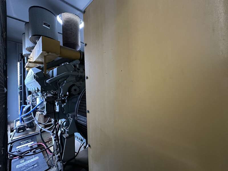 750 KW Elliott #780-RD, diesel generator set, 277/480 Volts, 306 hours ...
