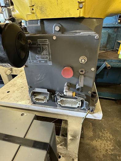 Fanuc, m- 20ib/25, 6-Axis robot, R-30iB controller, 25 Kg payload ...