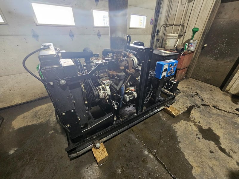 54 KW Isuzu #4BG1-TPV, diesel generator set, 208 Volts, 3-phase, 5757 ...