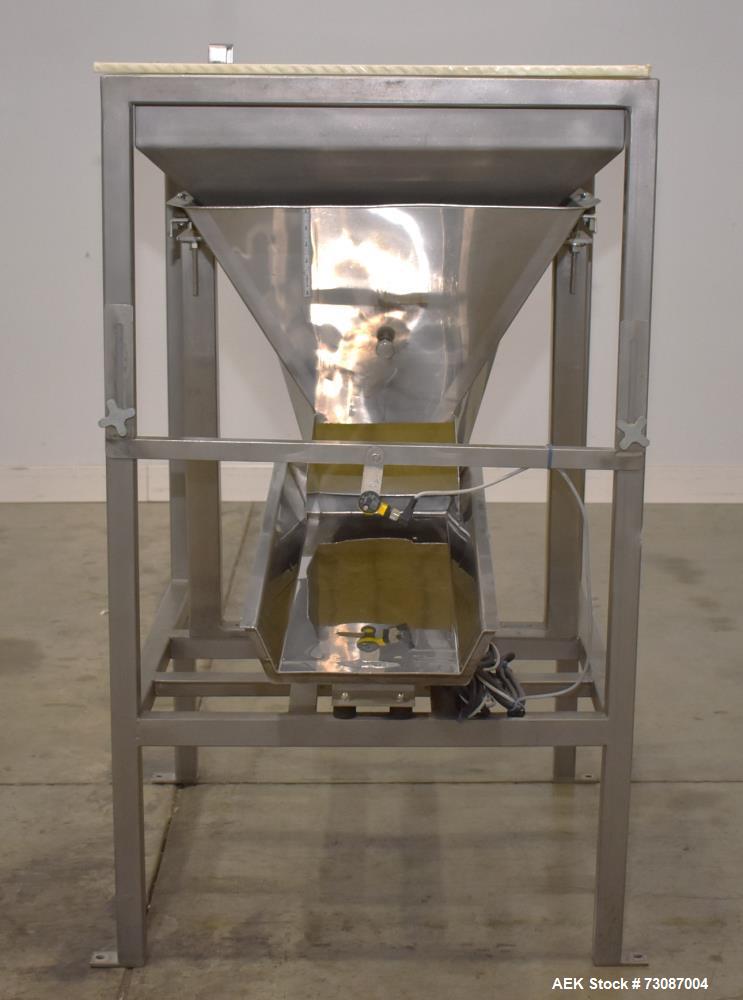 Weigh Right #IQ-SHUTTLE SP, Linear Bulk Dribble Scale. Infeed hopper ...