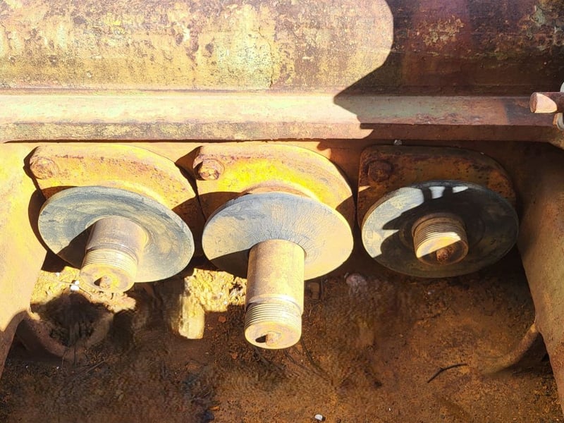 Union #TX-125, triplex pump, 5" stroke, 125 HP, 7.118:1 ratio, wing ...