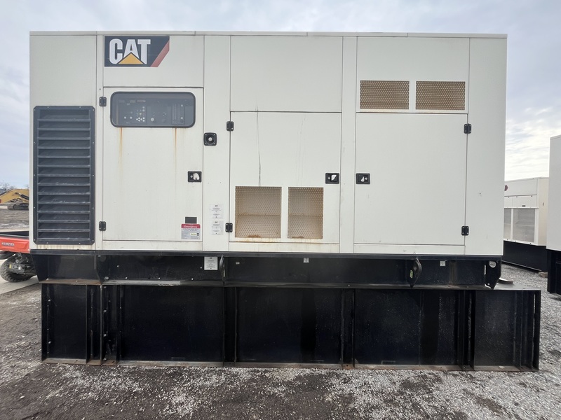 750 KW Caterpillar #C27, diesel generator set, 480 Volts, 264 hours ...