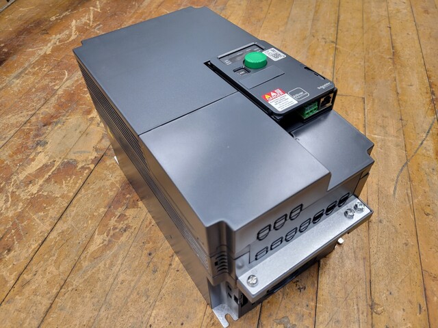 20 HP Schneider Electric, ATV320D15N4C, Variable Speed Drive, 15KW, 3PH ...