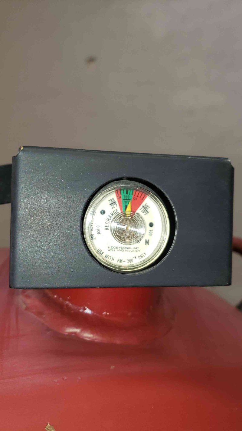 505 lbs. Fenwal, Fire Suppression Cylinder, FM-200 Clean Agent, 32-130 ...