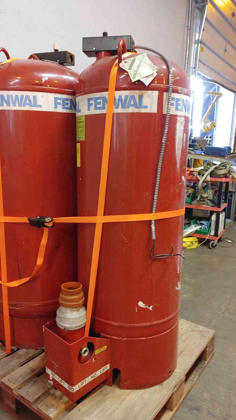 360 lbs. Fenwal, Fire Suppression System, FM-200 Agent, 360 psig @ 70 F ...