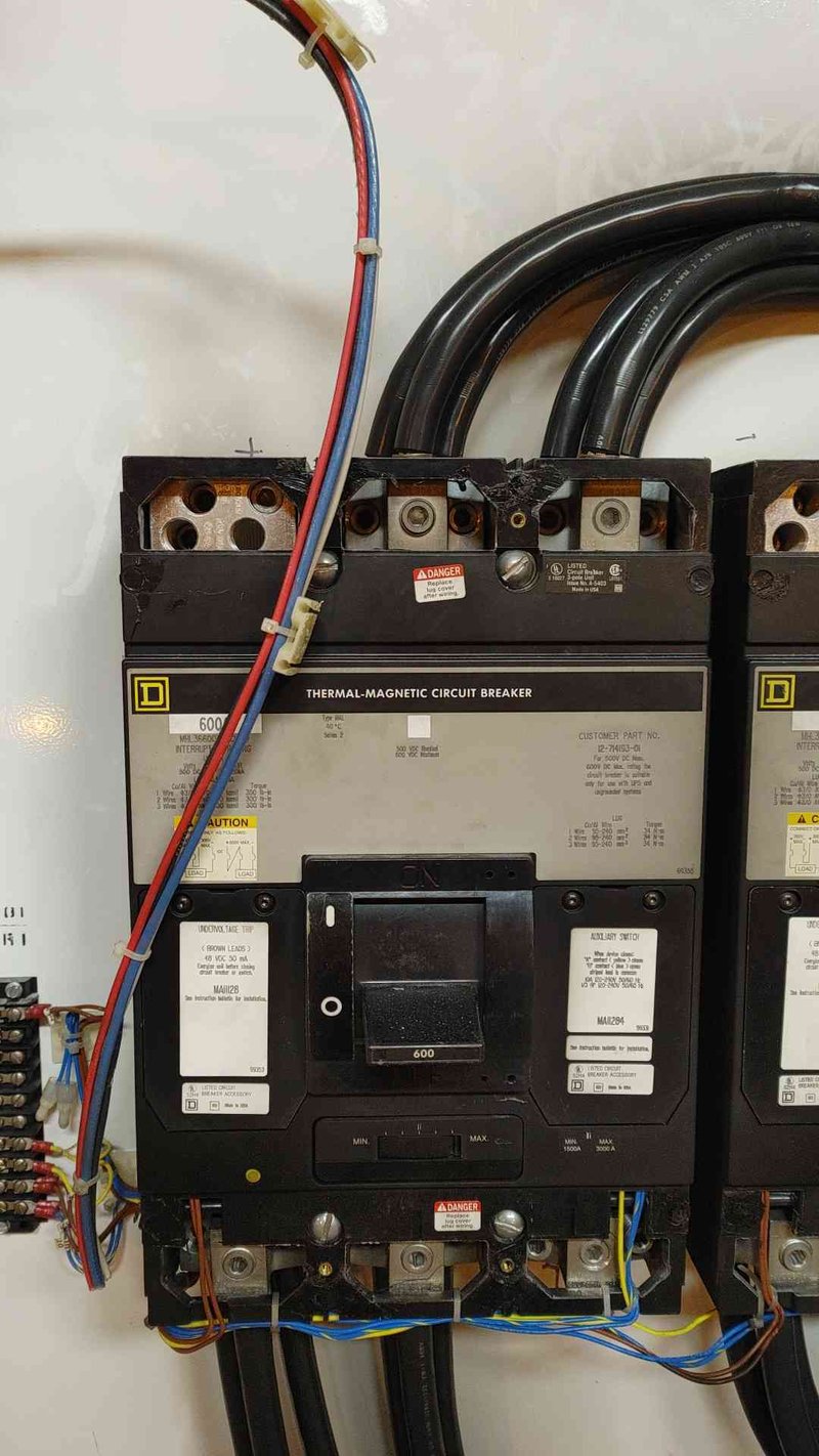 600 Amps, Square D, MHL36600, Double throw breaker cabinet For Sale ...