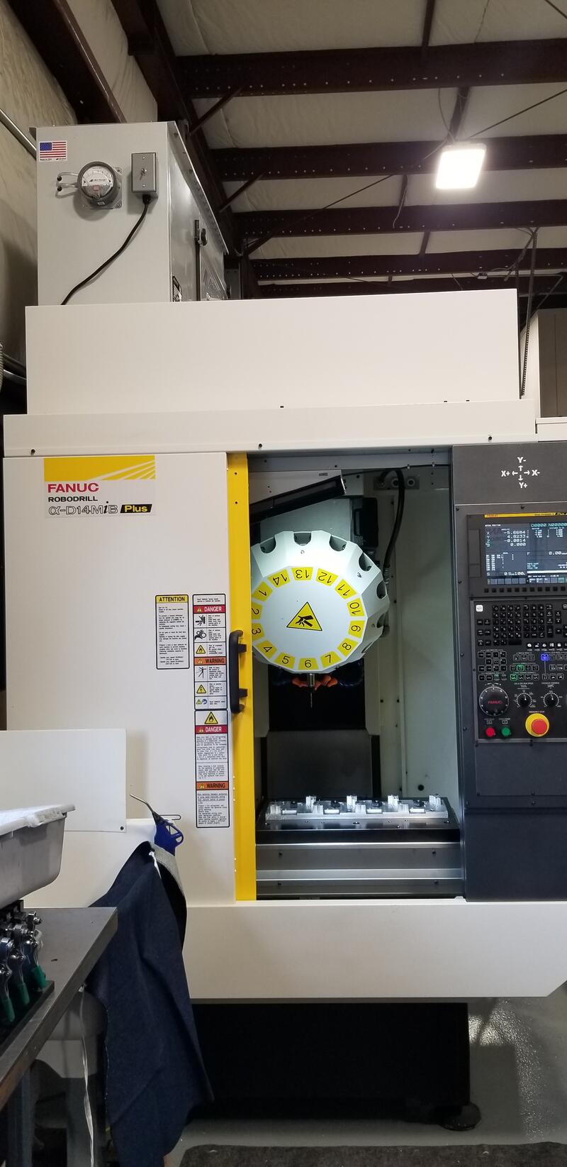 Fanuc Robodrill #ALPHA-D14MIB-PLUS, CNC Drill & Tap Center, 25.6" x 15. ...