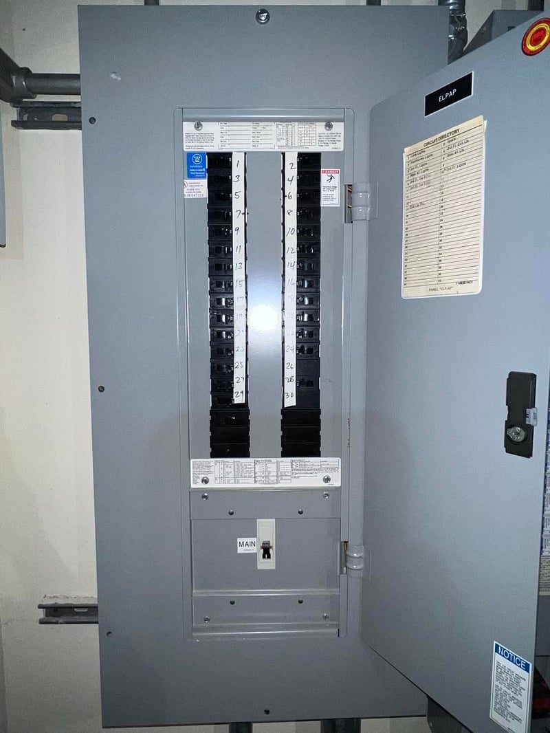 100 Amp. Westinghouse, PRL2, Panelboard w/Main & Breakers, (36) Circuit ...