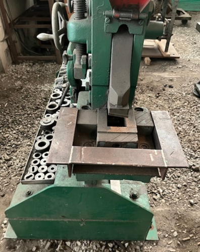 Mubea #KBL-13, 50 ton, 42mm round bars capacity, 38mm square, 75x10mm ...