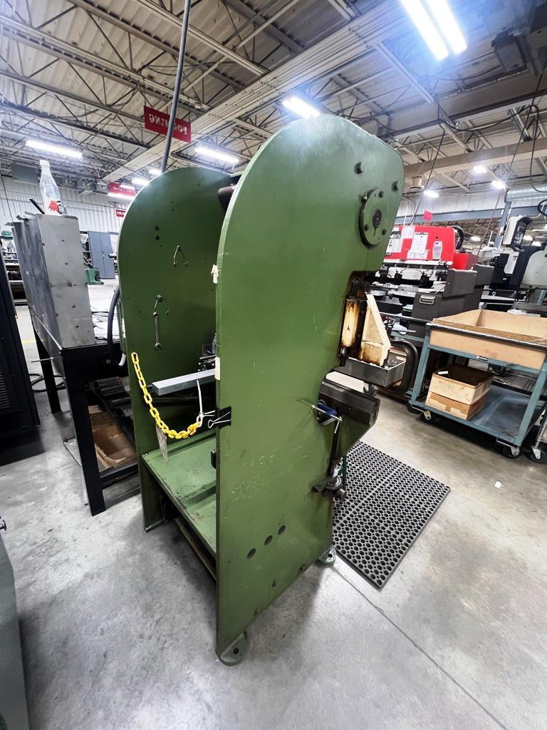 12 Ton, DiAcro #16-36, hydra-mechanical press brake, 3' overall, 25 ...