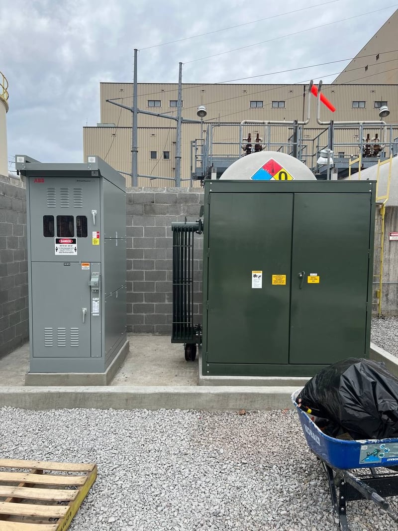 600 Amp. ABB, BreakMaster, 15 KV switch, 1 Section - NEMA 3R enclosure ...