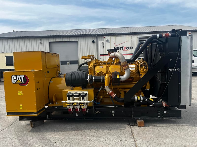1000 KW Caterpillar #C32, diesel generator set, open skid, 480 Volts ...