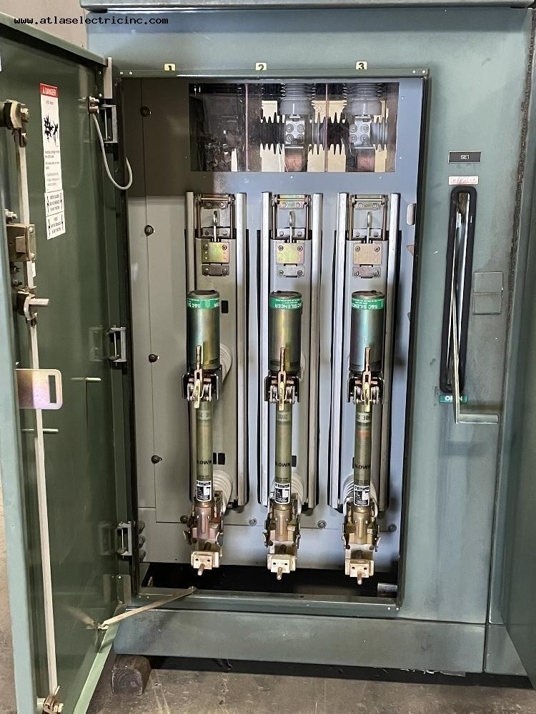 600 Amp. S &C Electric Co, 17 kv fusible load interrupter switch n3r 3 ...