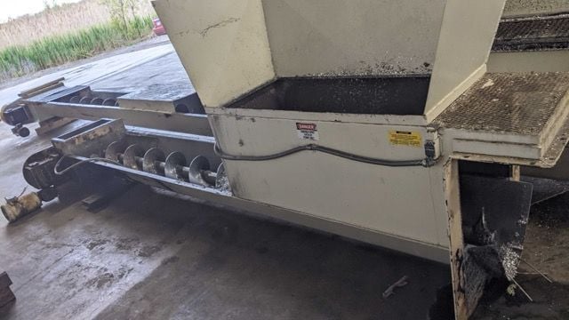 Inter-Source, dual chip shredding system with dual hopper augers ...
