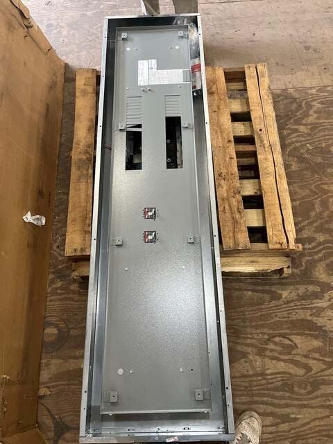 400 Amp. General Electric, ADF3244MBX ReliaGear Lighting, Panelboard ...