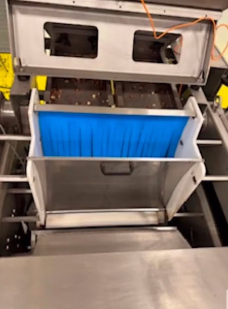 Tomra, BSI Optical Sorting Machine, 81.9" Infeed height, 86.4" width ...