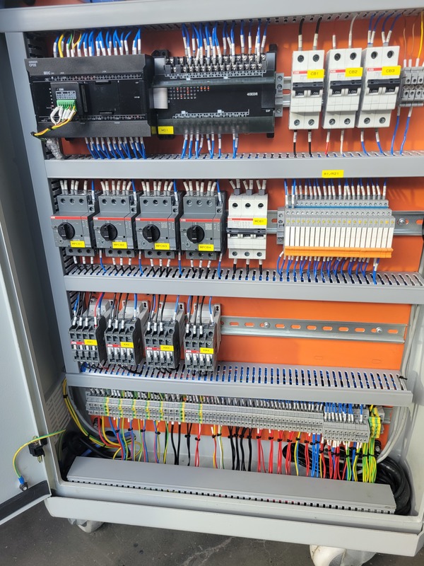 18" x 18" Indotech #CNC-18-DC-Smart-saw, dual column CNC bandsaw, 1.5 ...