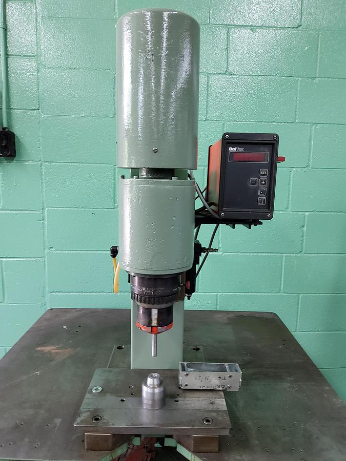 Bracker #RN-180, orbital rivet machine, 600 V., new condition For Sale ...