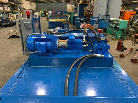 EXCEL EX62 CLOSED DOOR BALER 20HP TWIN RAM CYLINDERS For Sale | Surplus Record