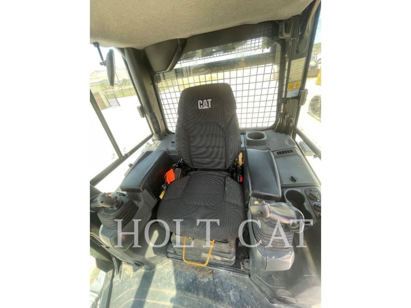 Caterpillar D4 CAB, Crawler Dozer, 1325 hours, S/N: KWM10393, 2024 For Sale | Surplus Record